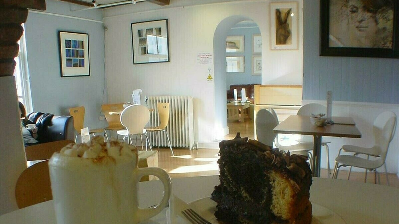 Ten2 Art Cafe Celebrates an Incredible 20 Years with 20% OFF!